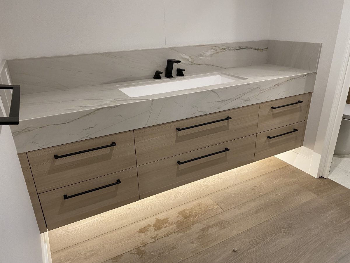 Rialto Hemlock – Salt International